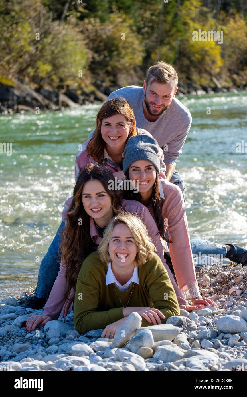 Five friends hi-res stock photography and images - Alamy