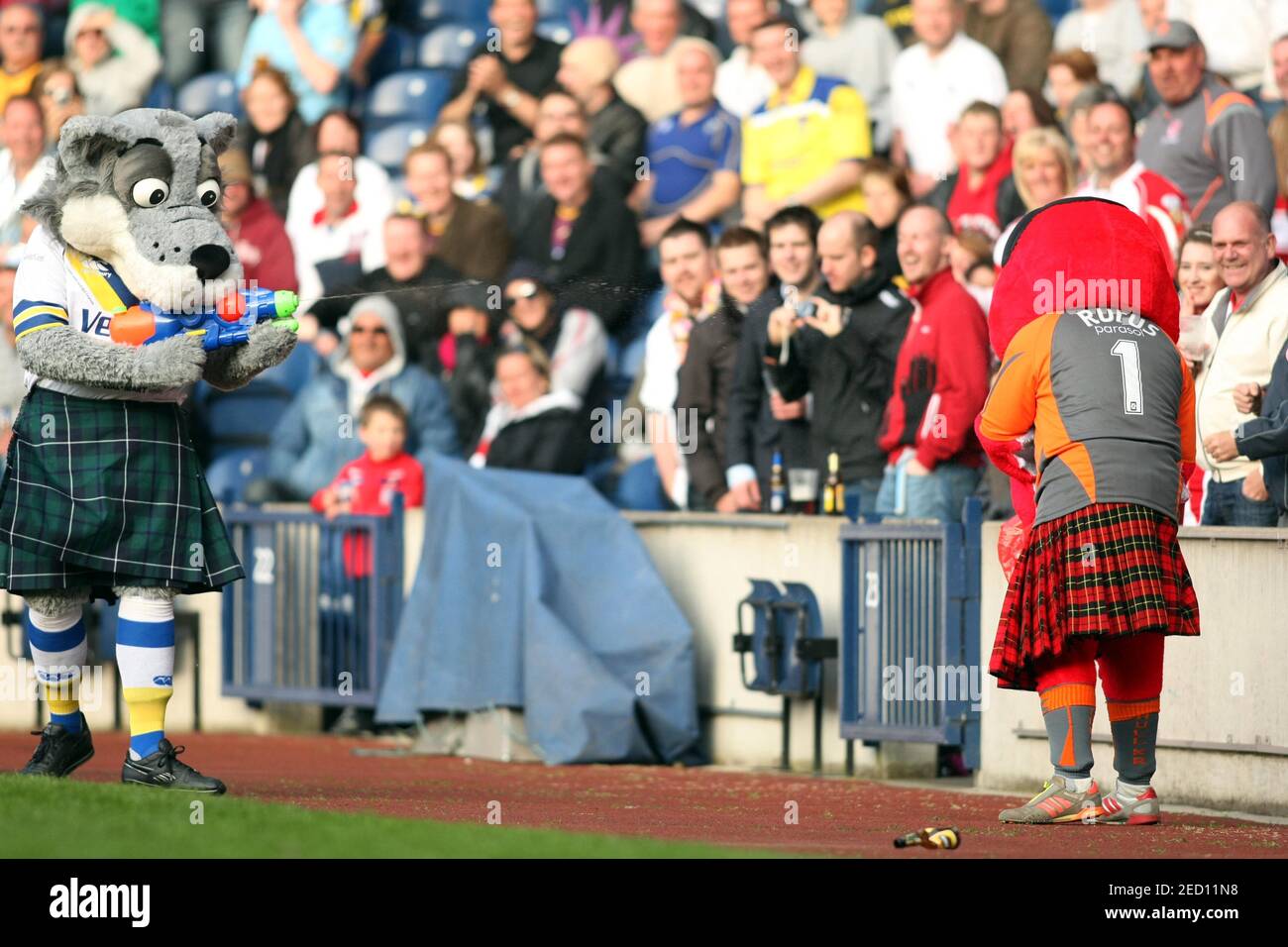 Edinburgh Rugby Mascot High Resolution Stock Photography and Images - Alamy