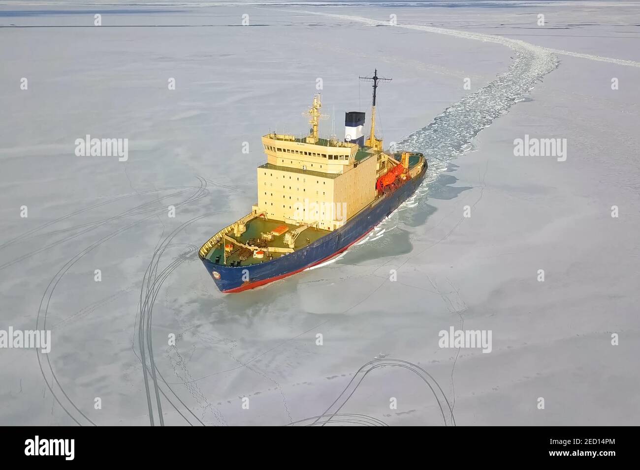 Ice breaking cruise ship hi-res stock photography and images - Alamy