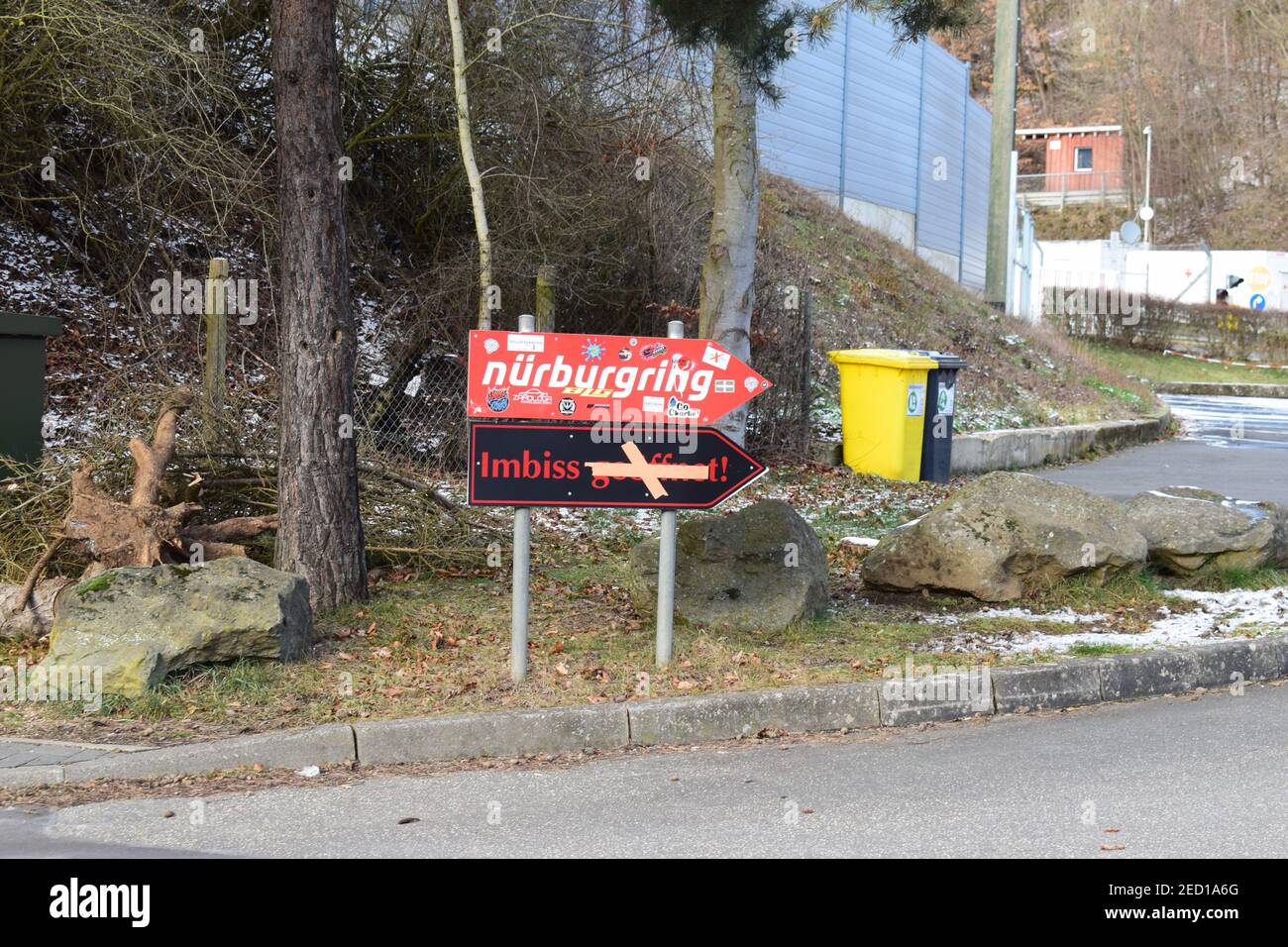 Nordschleife exit in Breidscheid with the closed restaurants in winter ...