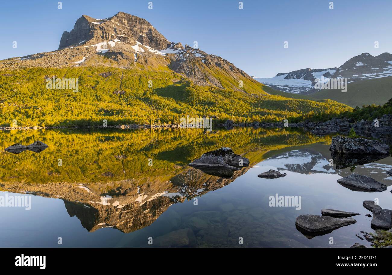 Lake Innerdalsvatna, Innerdalen High Valley, Sunndal, More og Romsdal ...