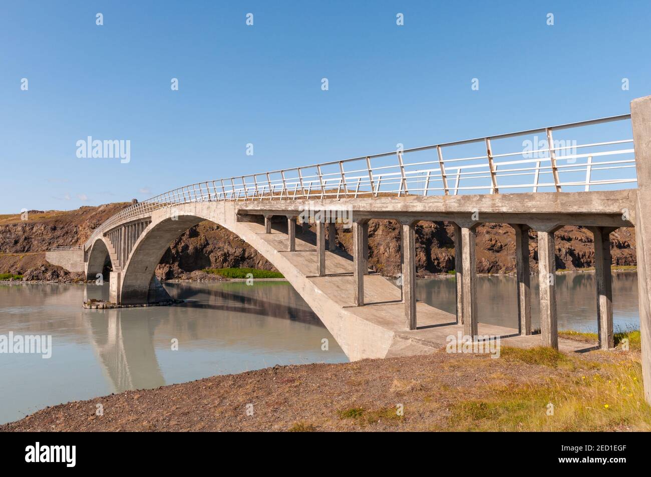 Concrete bridge iceland hi-res stock photography and images - Alamy