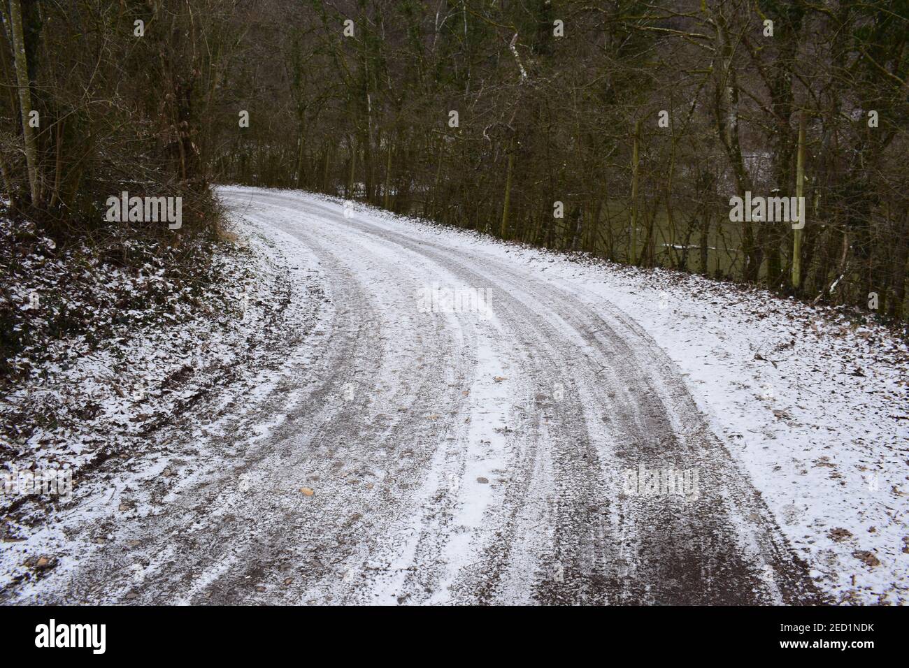 Winter snow dirt road hi-res stock photography and images - Alamy