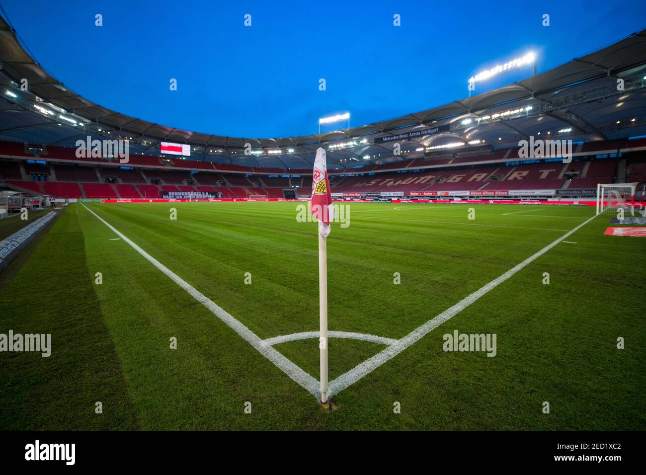 Empty football stadium hi-res stock photography and images - Alamy