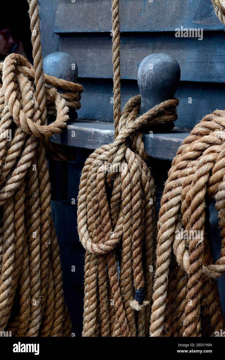 Rope, ship's ropes, ropes, ship, sailing ship Stock Photo - Alamy