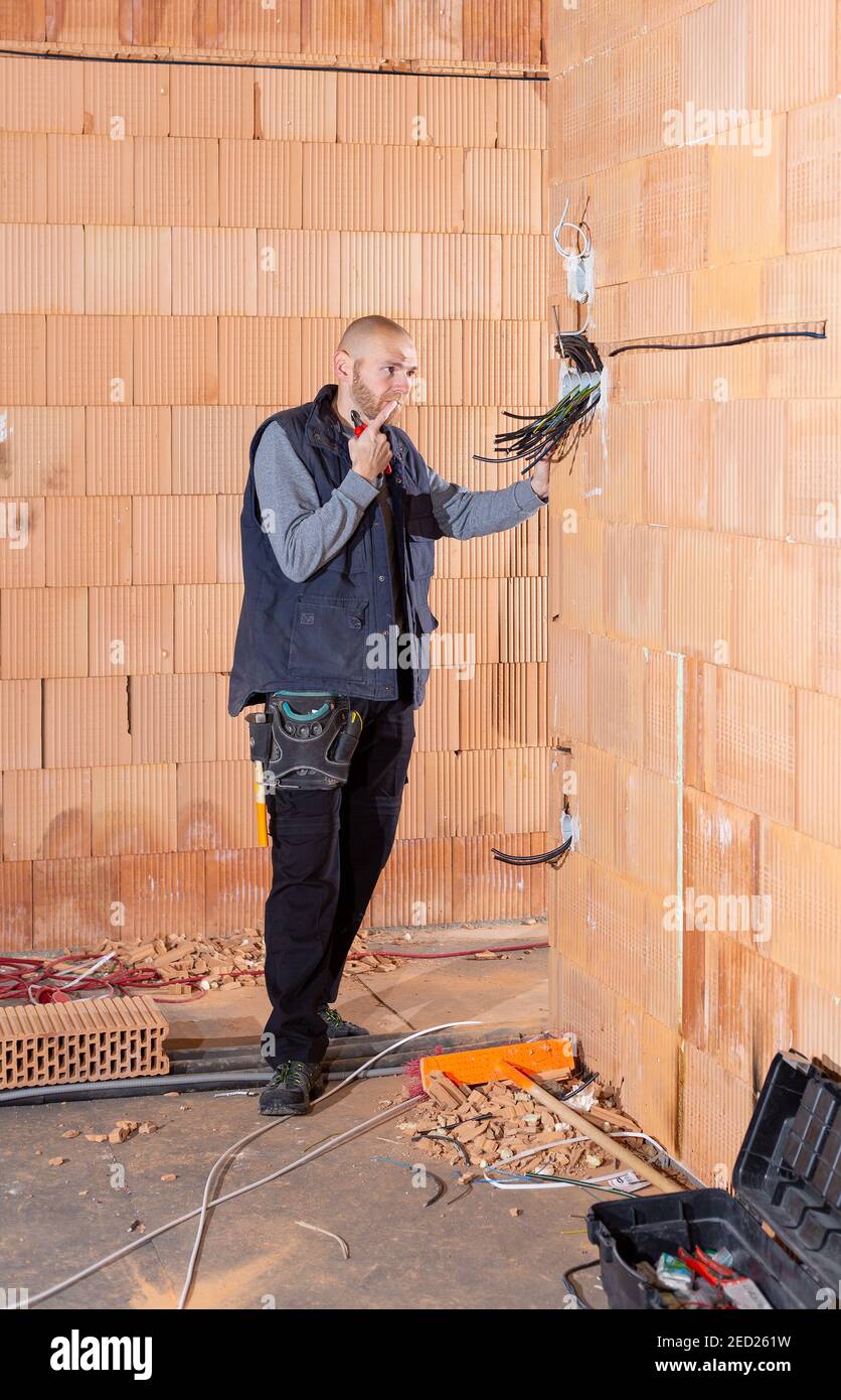 Clay box build hi-res stock photography and images - Alamy