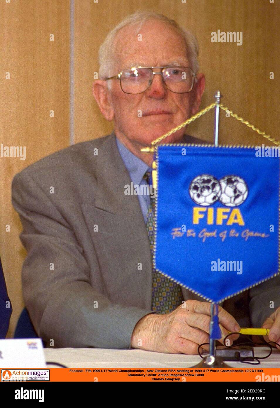 27 10 99 hi-res stock photography and images - Alamy