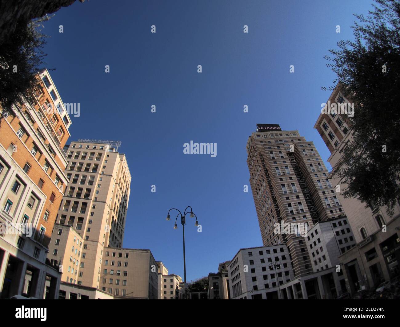 Grattacielo tower hi-res stock photography and images - Alamy