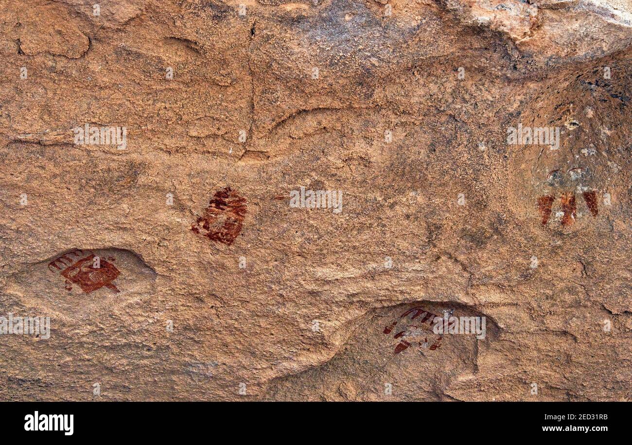 Masks, pictographs drawn by Jornada Mogollon peoples, Hueco Tanks State ...