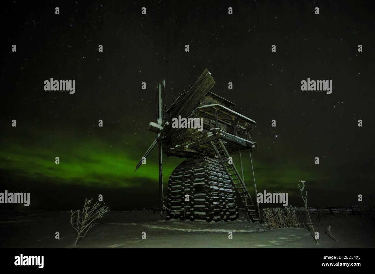 February, 2021 - Kimzha. The world's northernmost windmill with aurora ...
