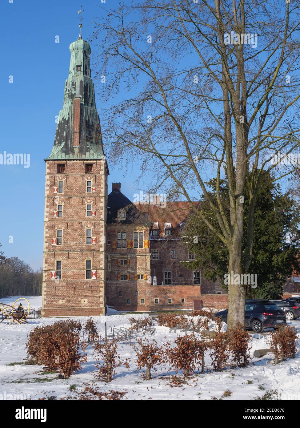 the castle of raesfeld in germany Stock Photo - Alamy