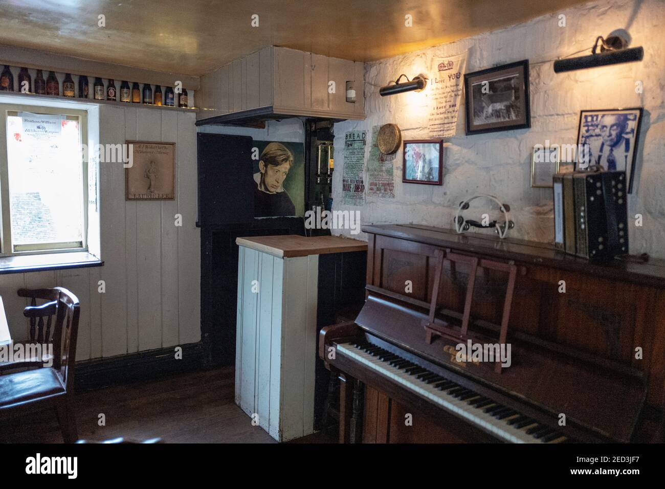 The Woolpack Public House, Slad, Nr Stroud, Gloucestershire. UK. The ...