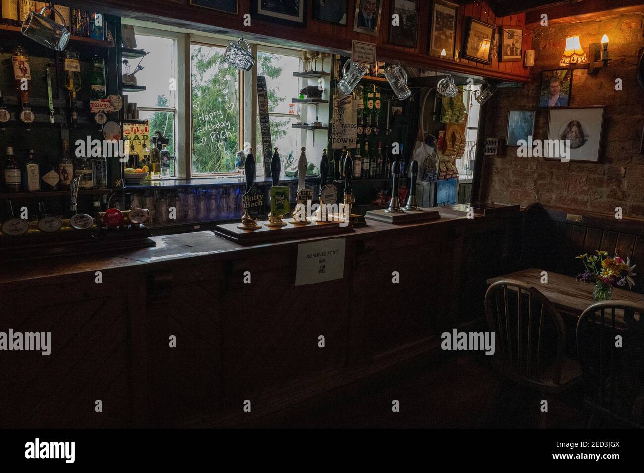 Woolpack inn slad hi-res stock photography and images - Alamy