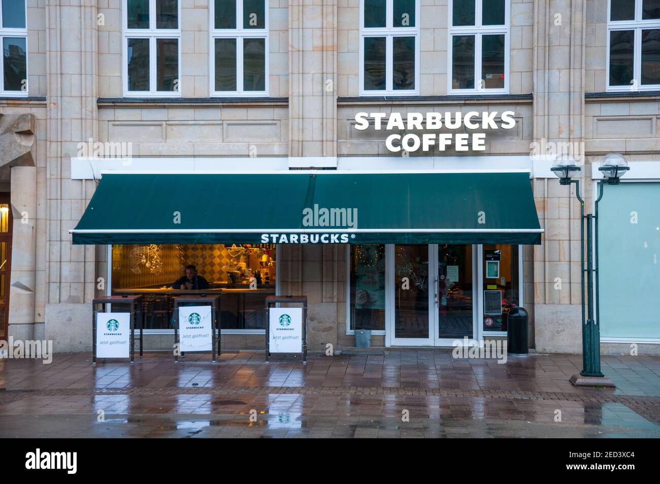 Starbucks coffee shop germany hi-res stock photography and images - Alamy