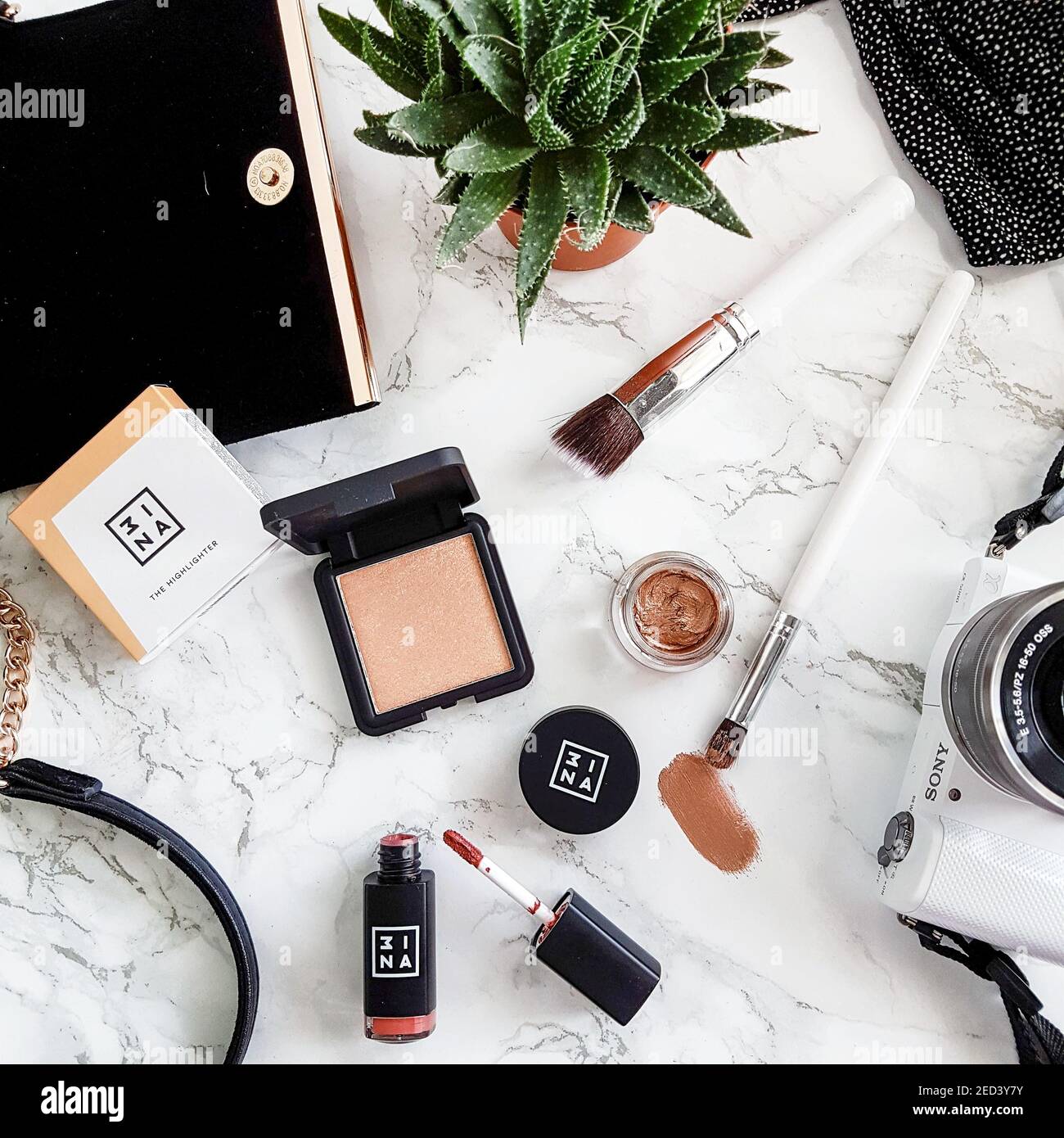 3ina makeup hi-res stock photography and images - Alamy