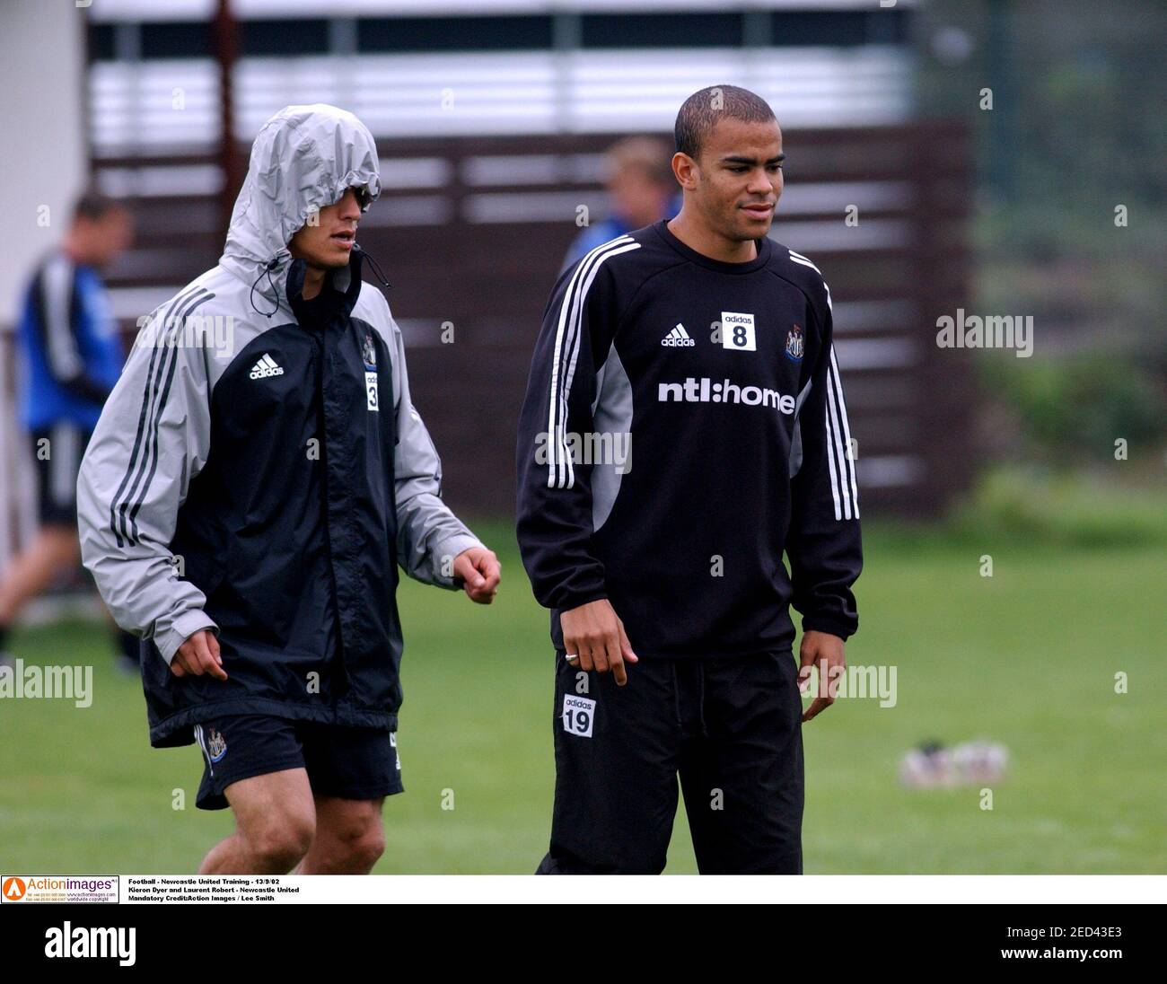 Football action laurent robert hi-res stock photography and images - Alamy