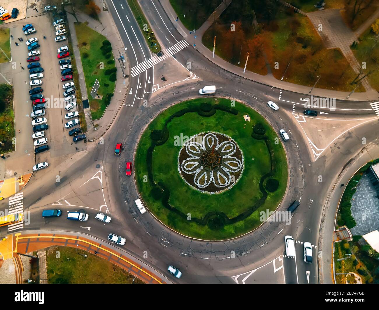 Aerial view of roundabout road hi-res stock photography and images - Alamy