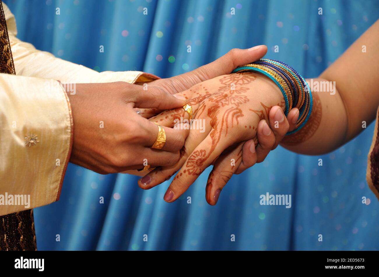 The traditional Hindu marriage ceremony with rings Stock Photo - Alamy