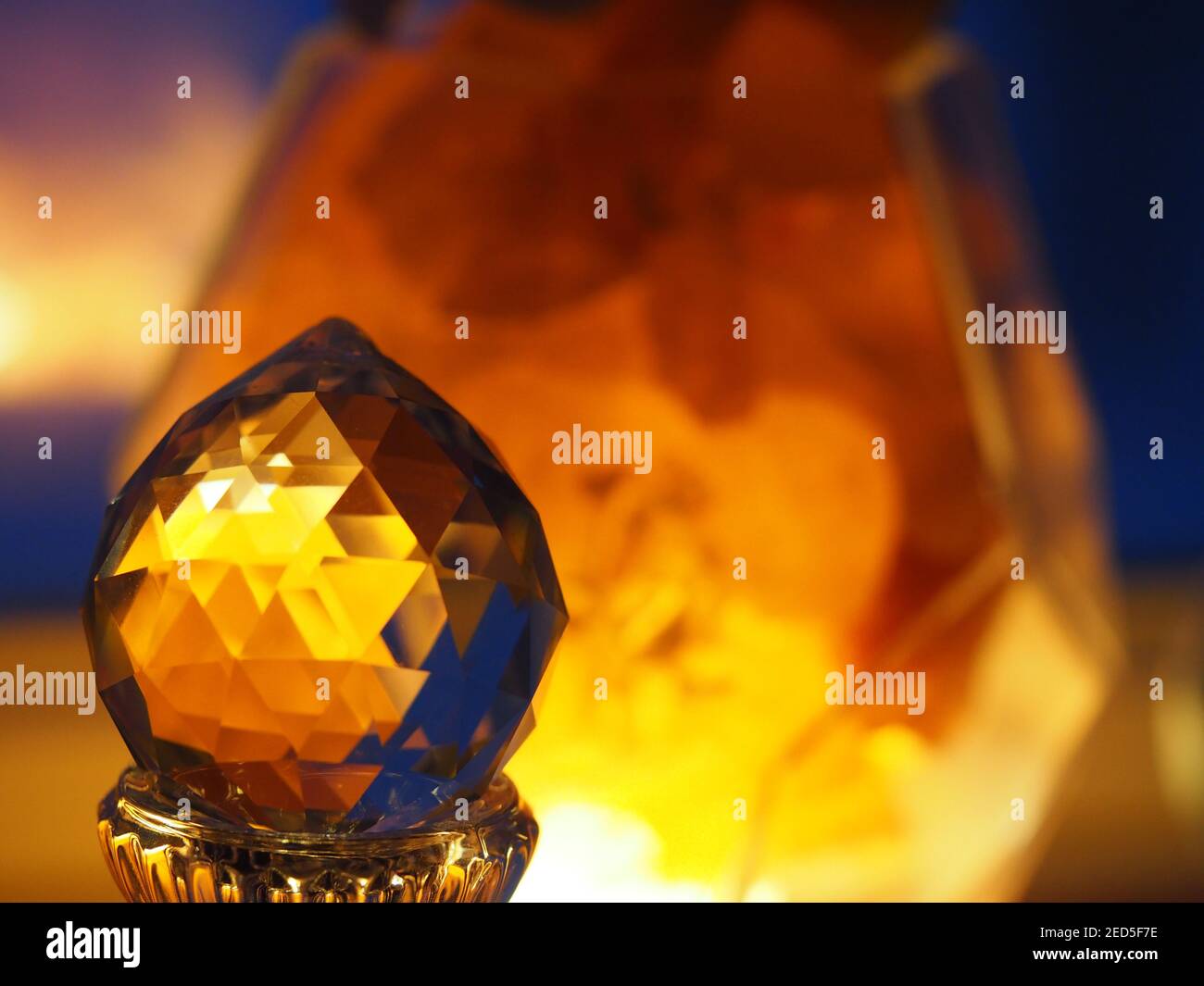 Facet hi-res stock photography and images - Alamy