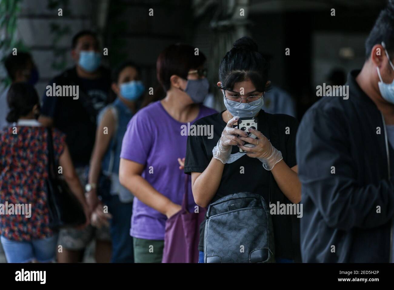 Falling in line hi-res stock photography and images - Alamy