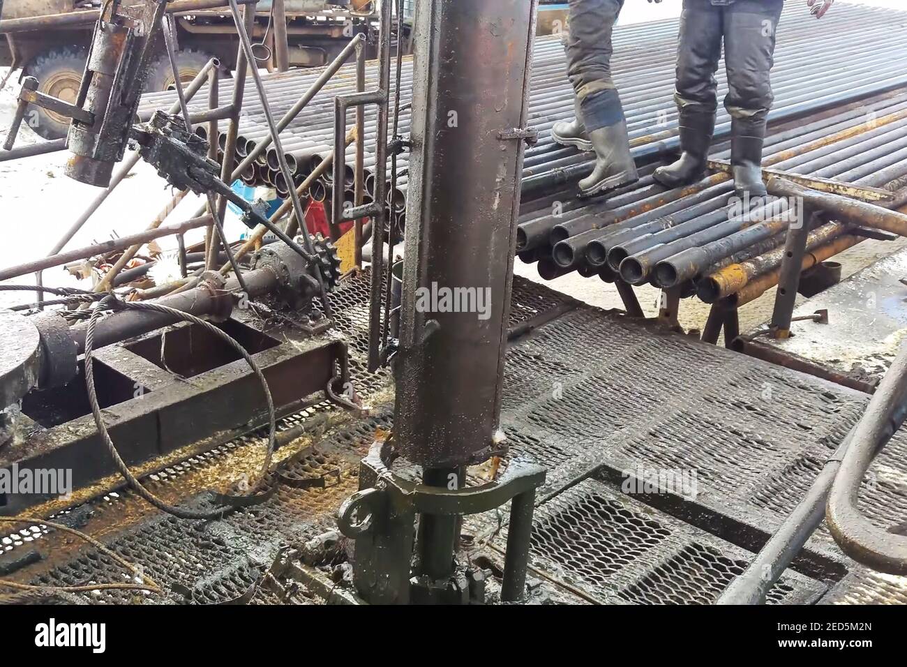 Offshore drilling rig mud hi-res stock photography and images - Alamy