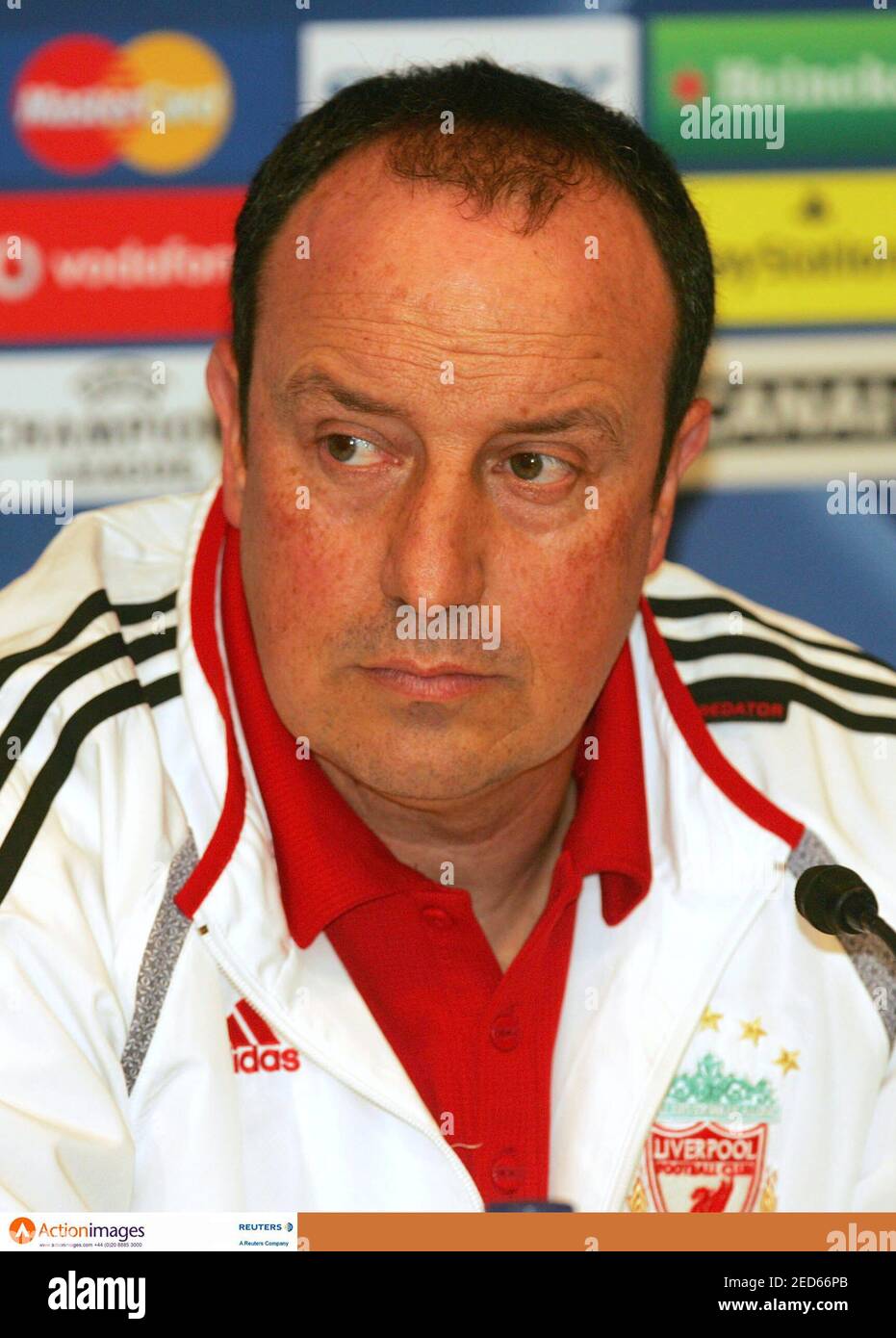 Camp nou rafael benitez hi-res stock photography and images - Alamy
