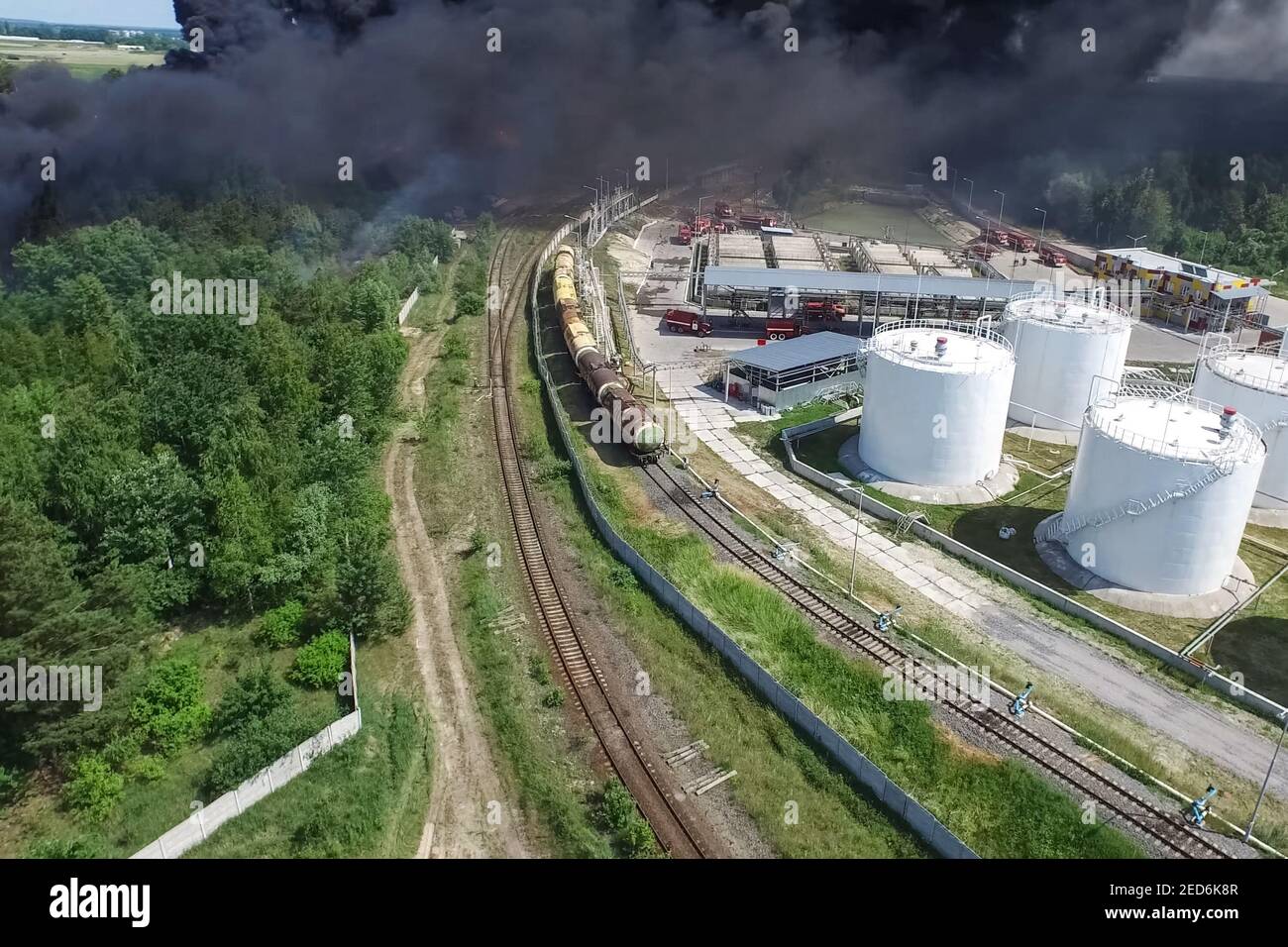 Cargo tank truck accident hi-res stock photography and images - Alamy