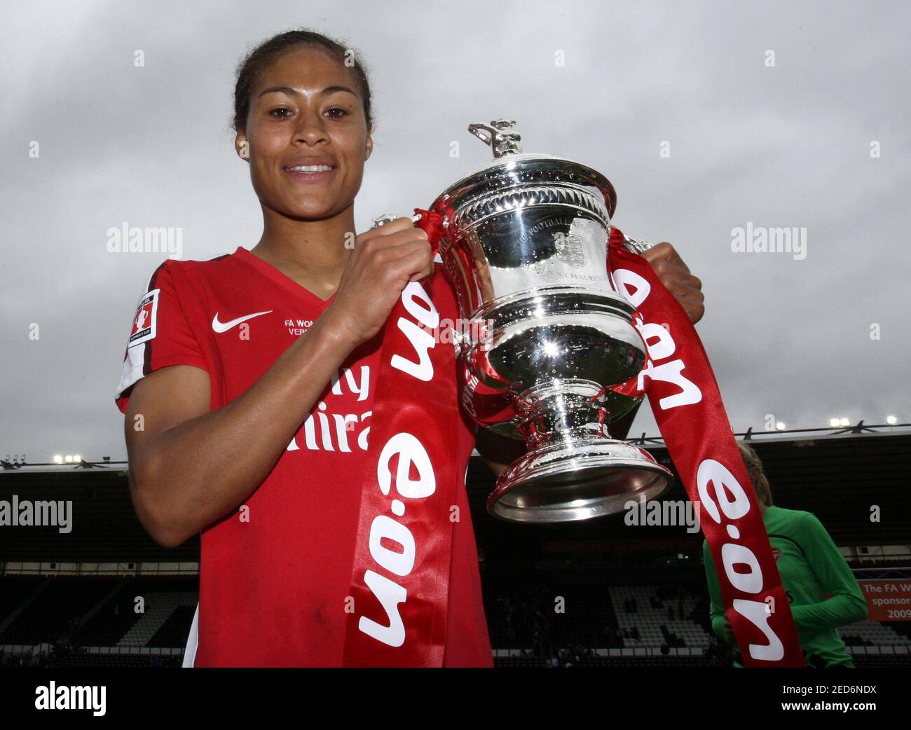 Rachel yankey arsenal celebrates hi-res stock photography and images ...