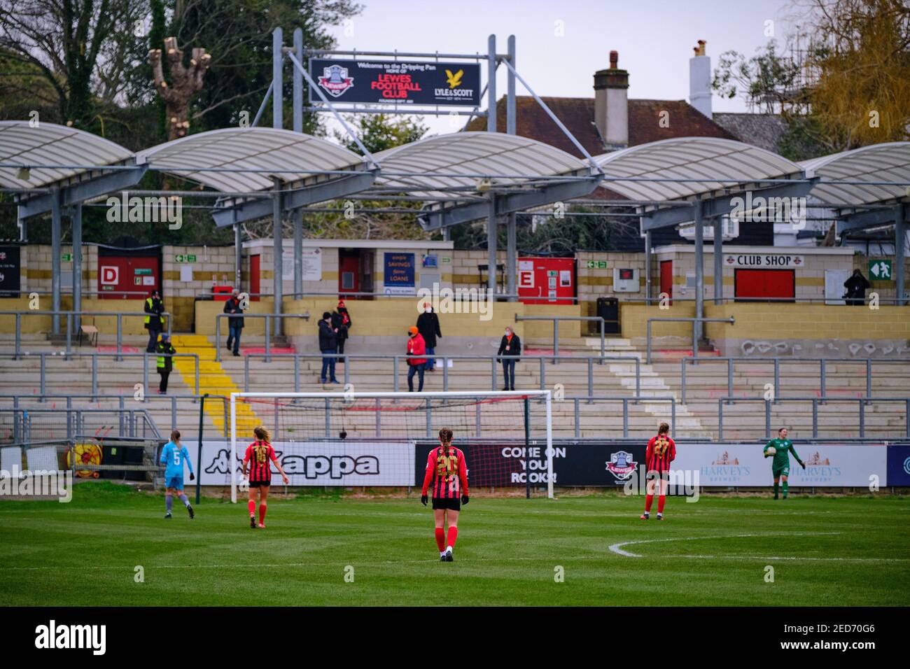 Dripping pan stadium hi-res stock photography and images - Alamy