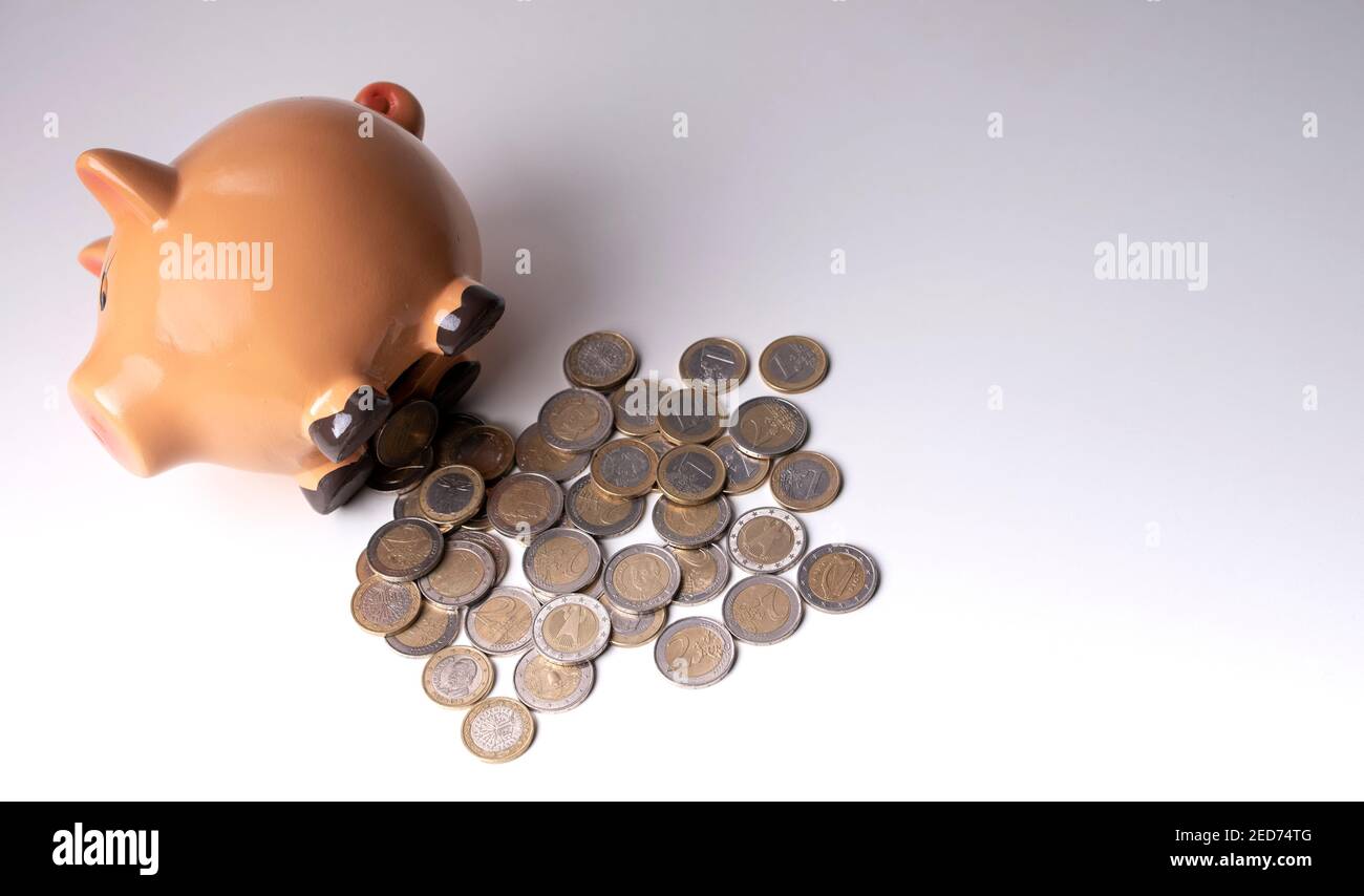 Euro Coin Breaking High Resolution Stock Photography and Images - Alamy