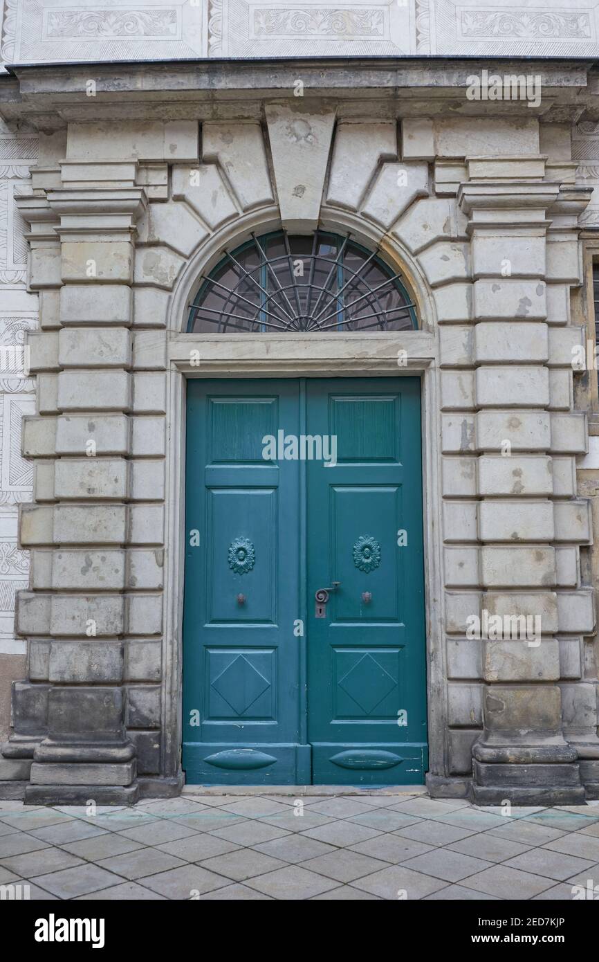 Four winged castle hi-res stock photography and images - Alamy