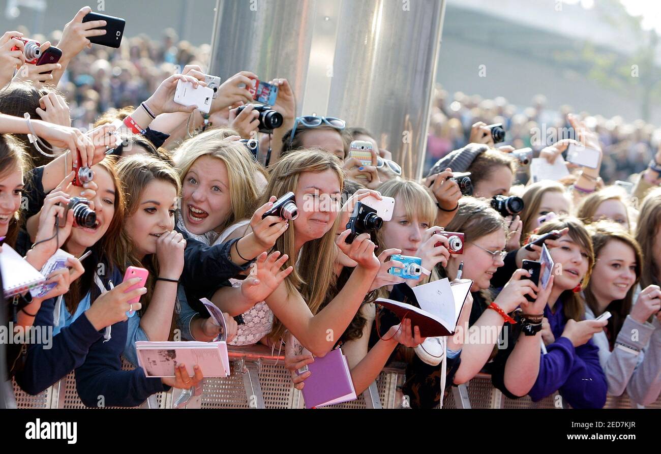 One Direction Fans Screaming