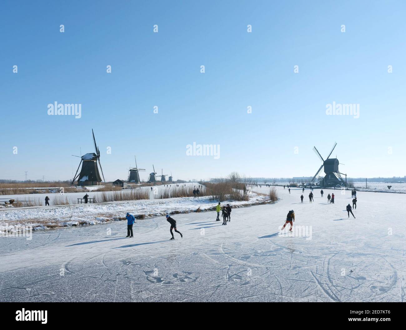 Dutch winter ice skating ice hi-res stock photography and images - Alamy