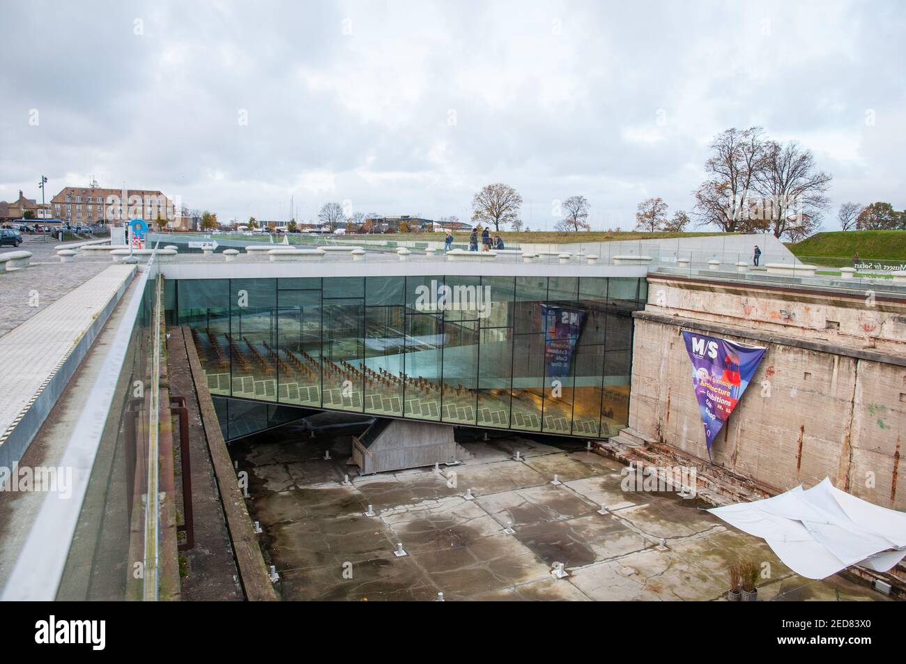 Old dry dock hi-res stock photography and images - Alamy