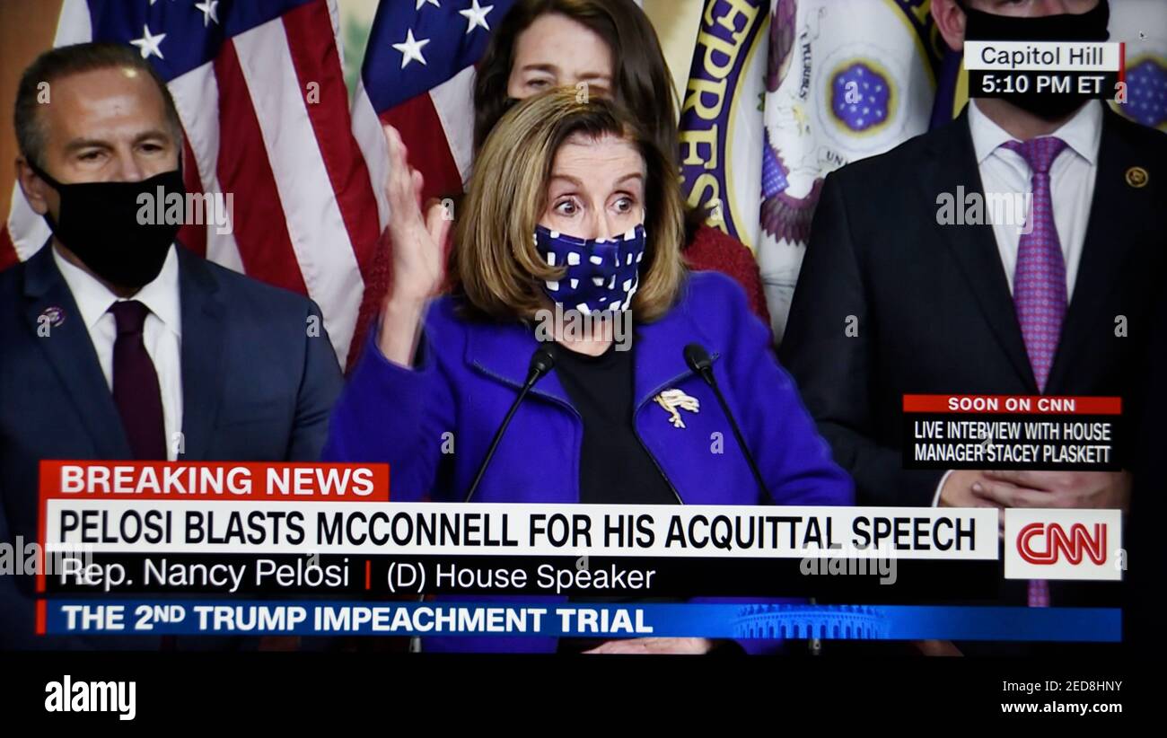 Nancy pelosi angry with trump hi-res stock photography and images - Alamy