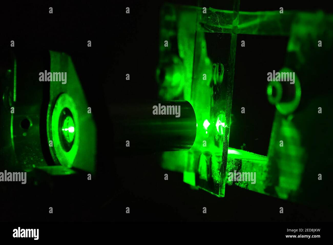 Test tube light prism hi-res stock photography and images - Alamy