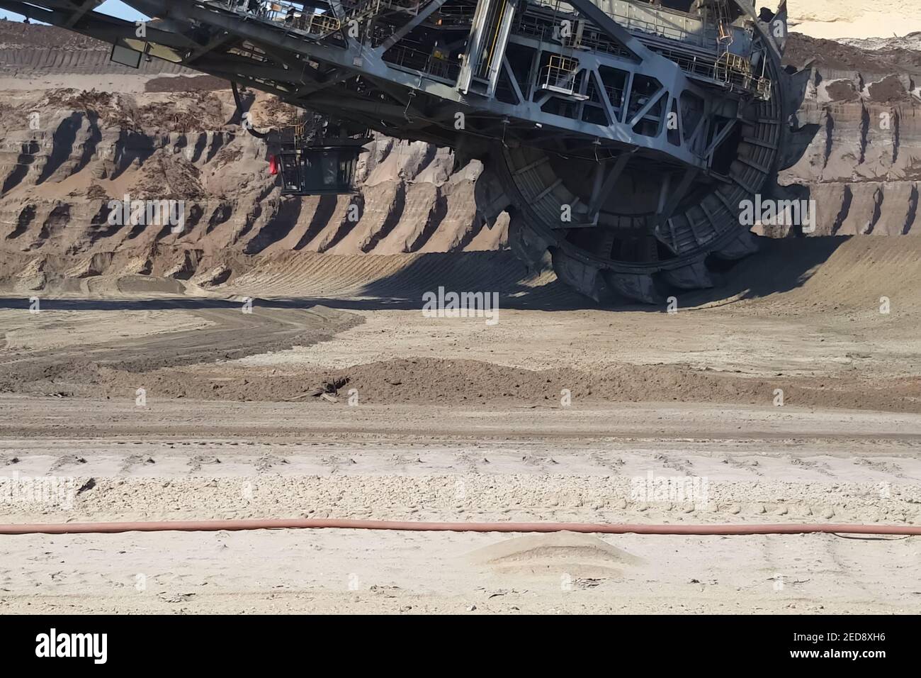 Ore buckets hi-res stock photography and images - Alamy