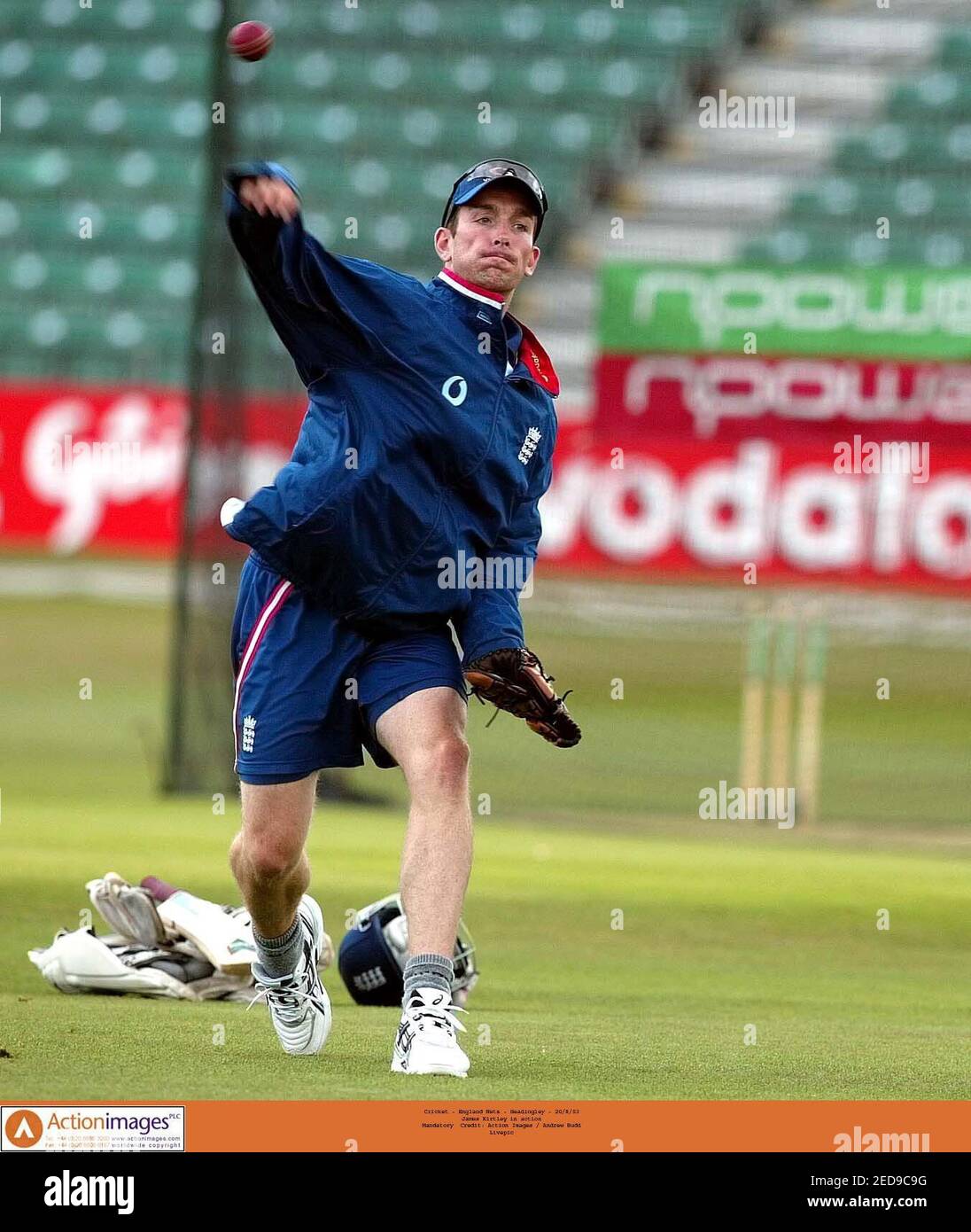 James kirtley hi-res stock photography and images - Alamy