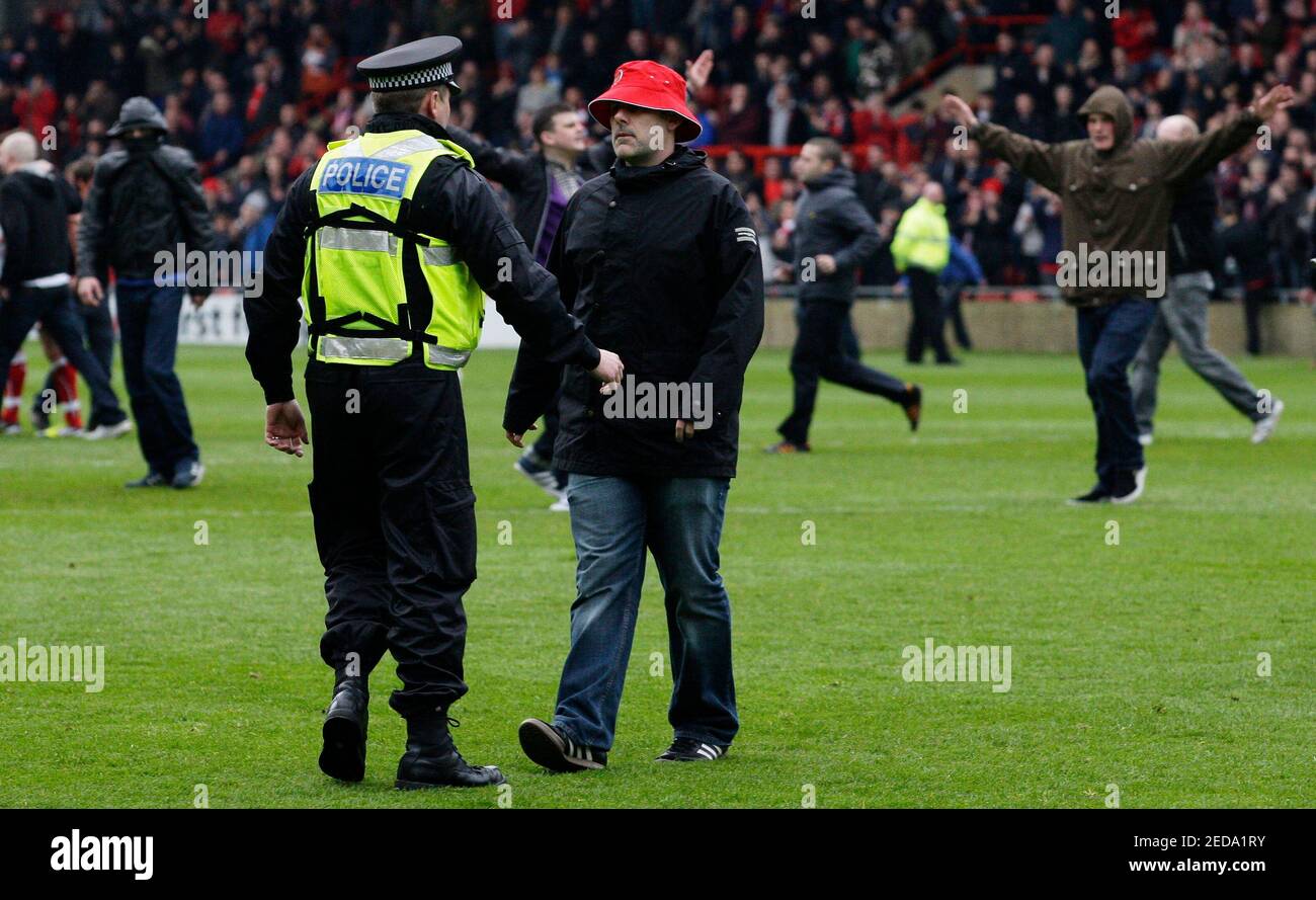 Wrexham riot hi-res stock photography and images - Alamy