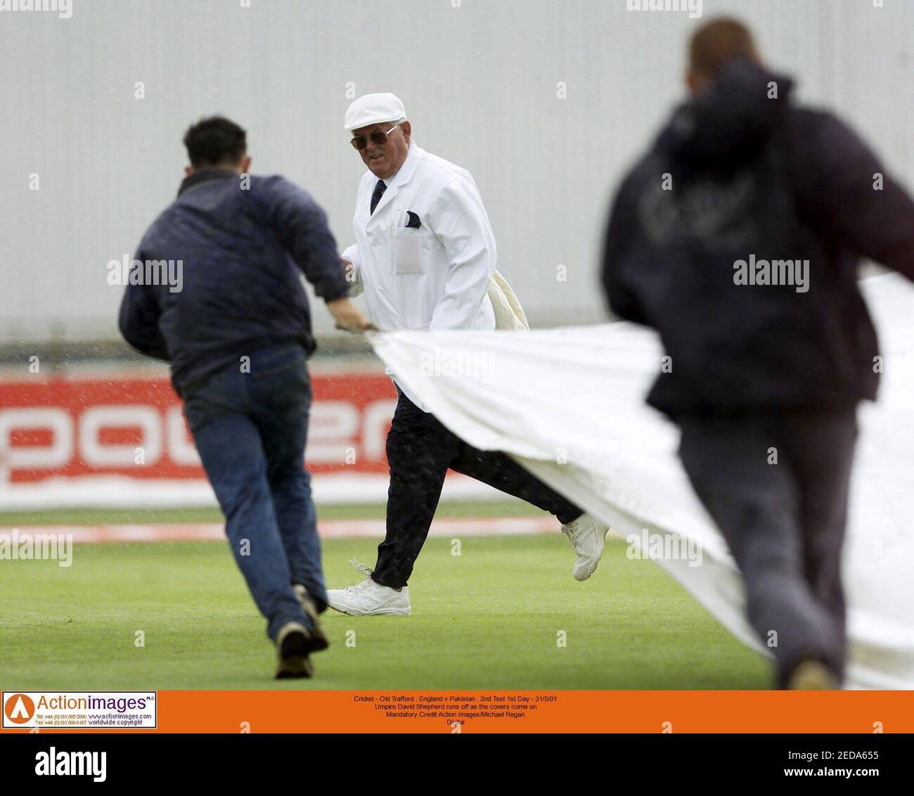 David Shepherd Cricket Umpire High Resolution Stock Photography and ...