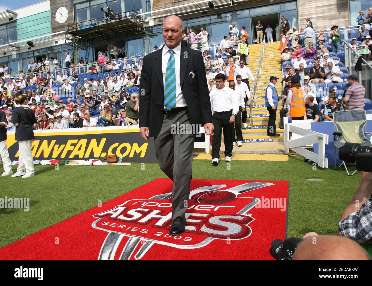 Jeff crowe hi-res stock photography and images - Alamy
