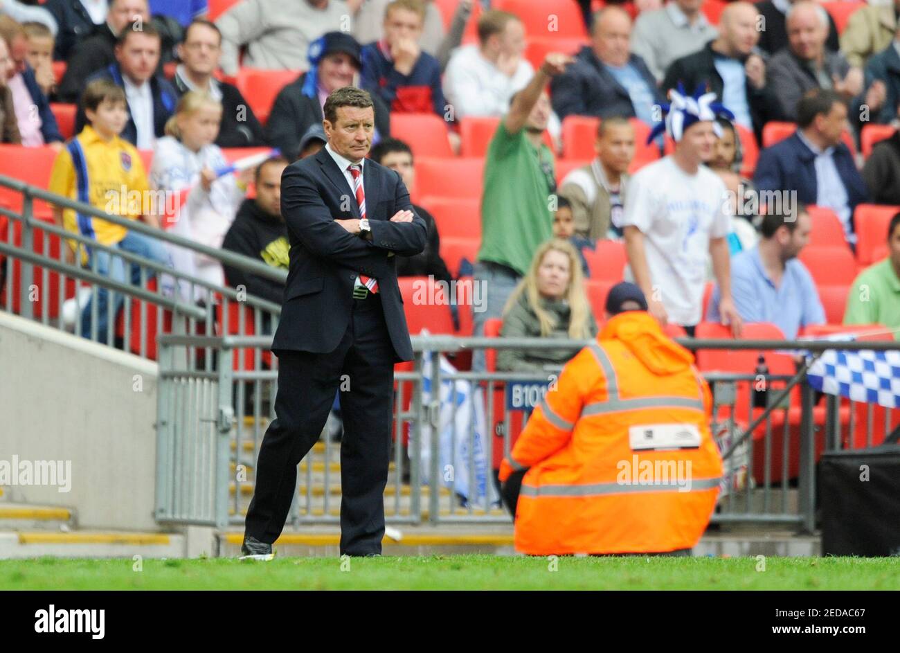 Swindon danny wilson wembley hi-res stock photography and images - Alamy