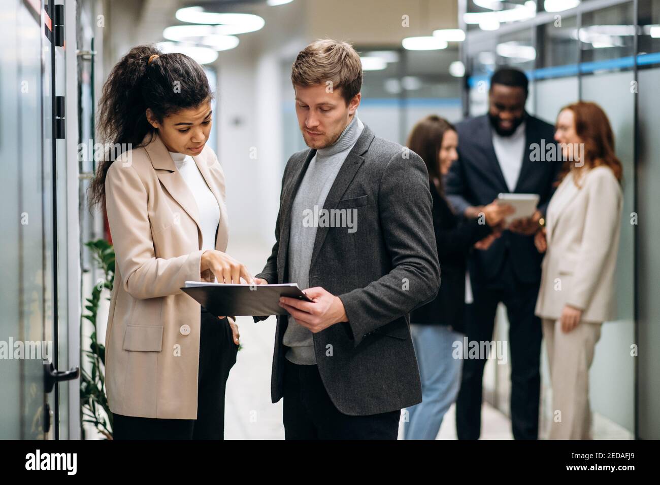 Employee stand hi-res stock photography and images - Alamy