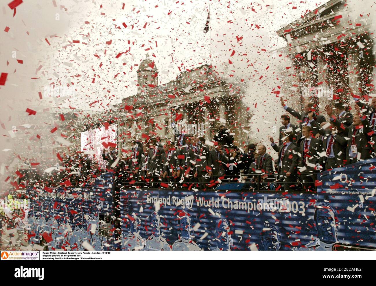 England rugby team bus hi-res stock photography and images - Alamy