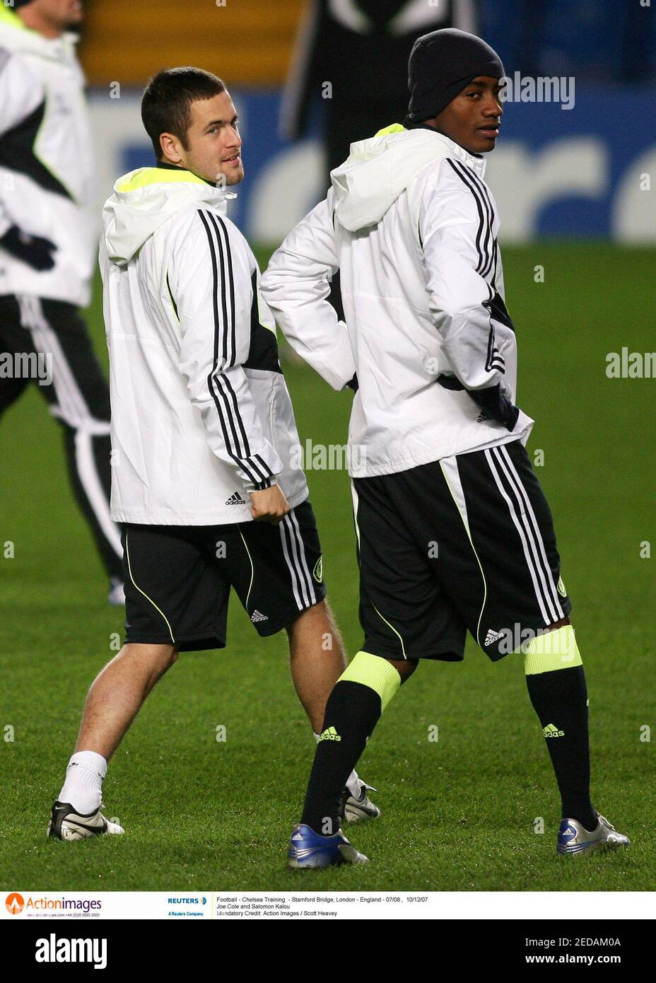 Joe cole england chelsea football hi-res stock photography and images ...
