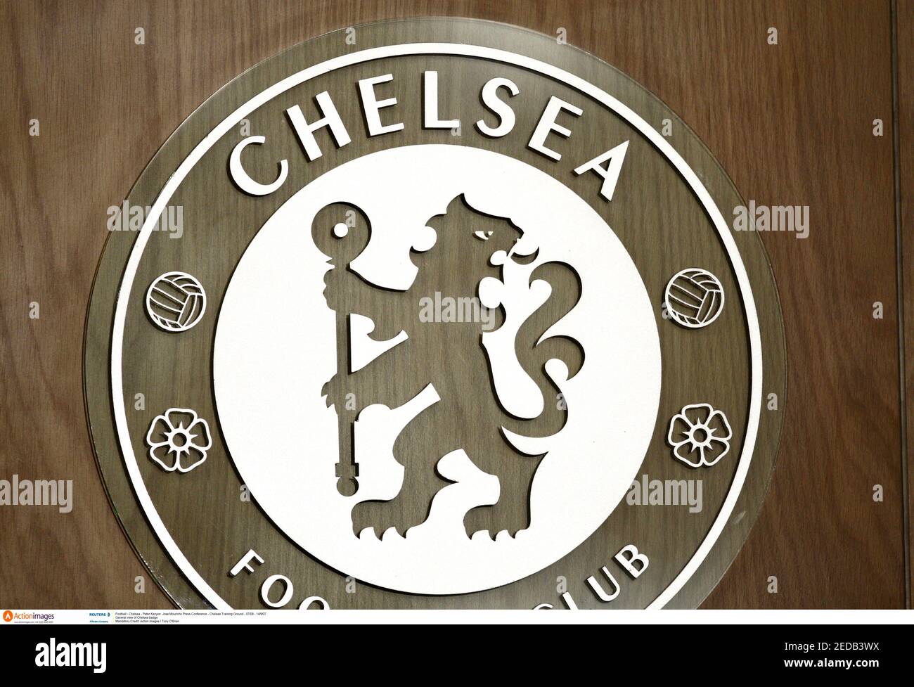 Chelsea badge hi-res stock photography and images - Alamy