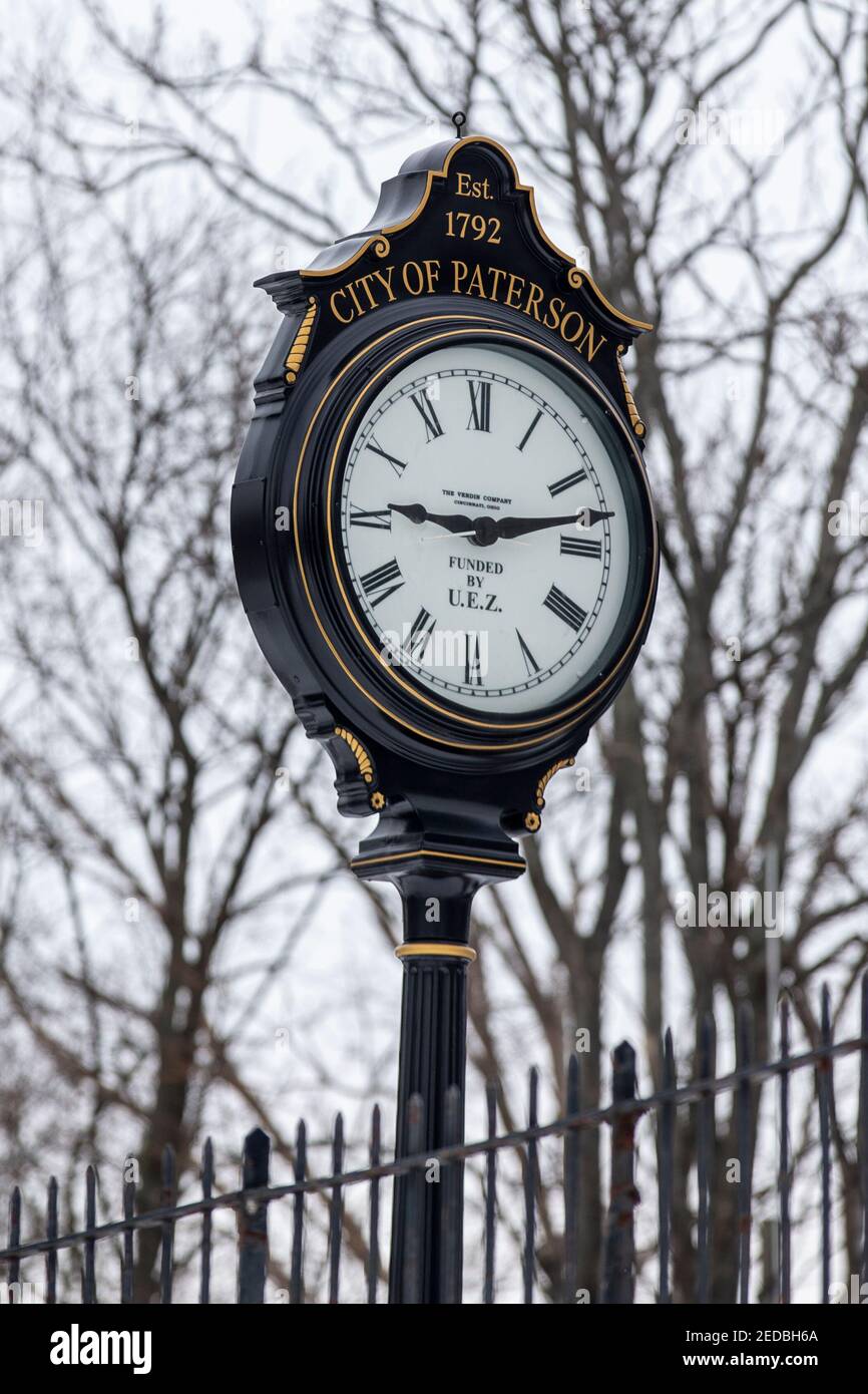 Historic street clock hi-res stock photography and images - Alamy