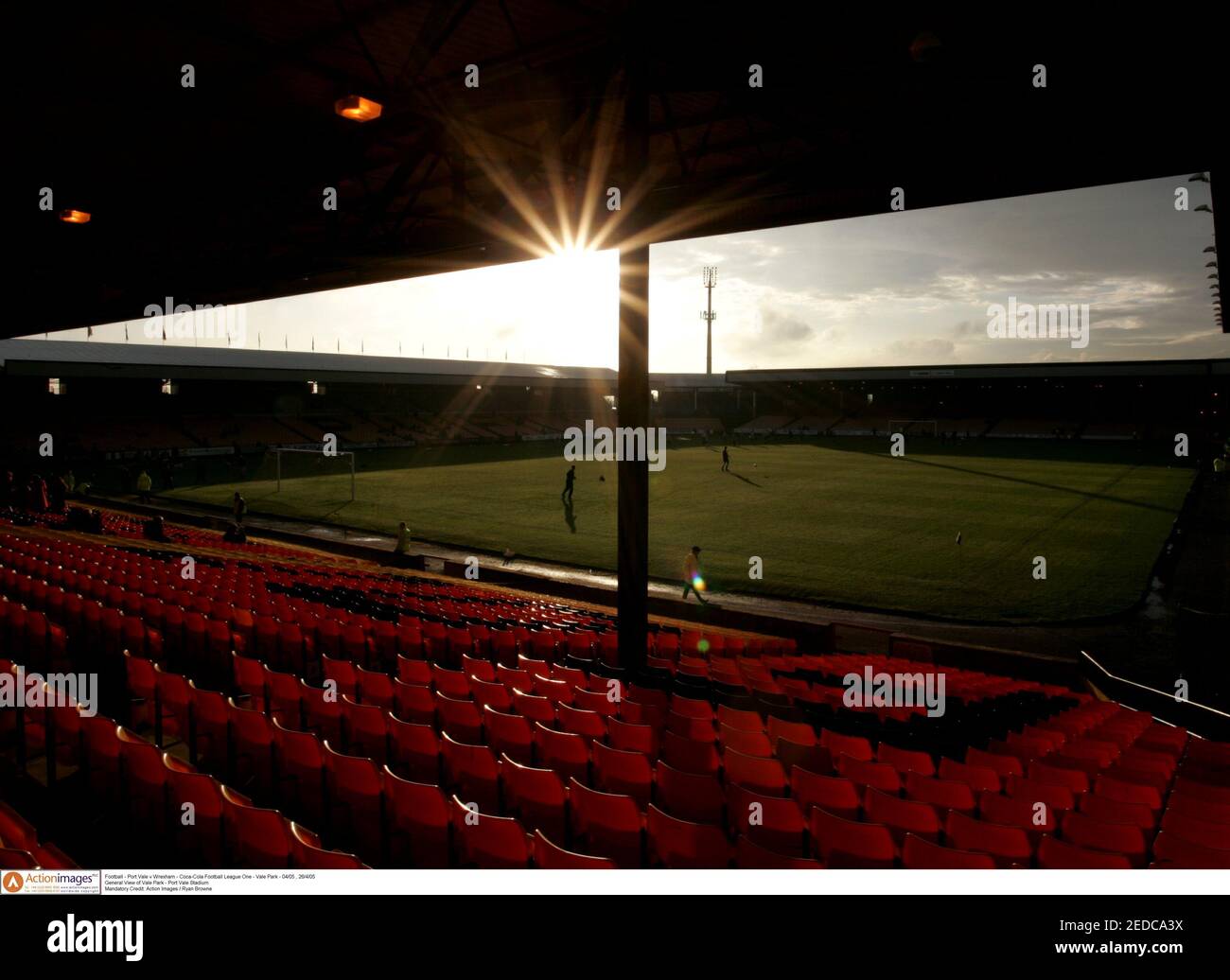 Vale park port vale stadium hi-res stock photography and images - Alamy