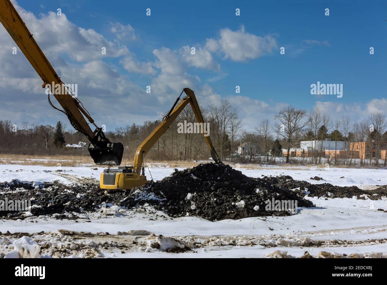 Dredge river hi-res stock photography and images - Alamy