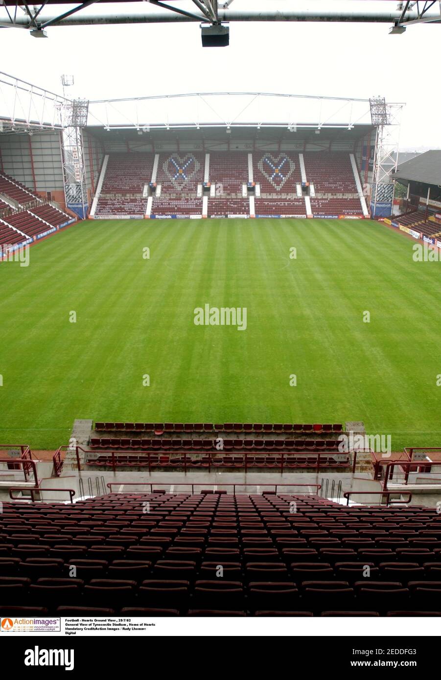 General view of tynecastle stadium hi-res stock photography and images ...